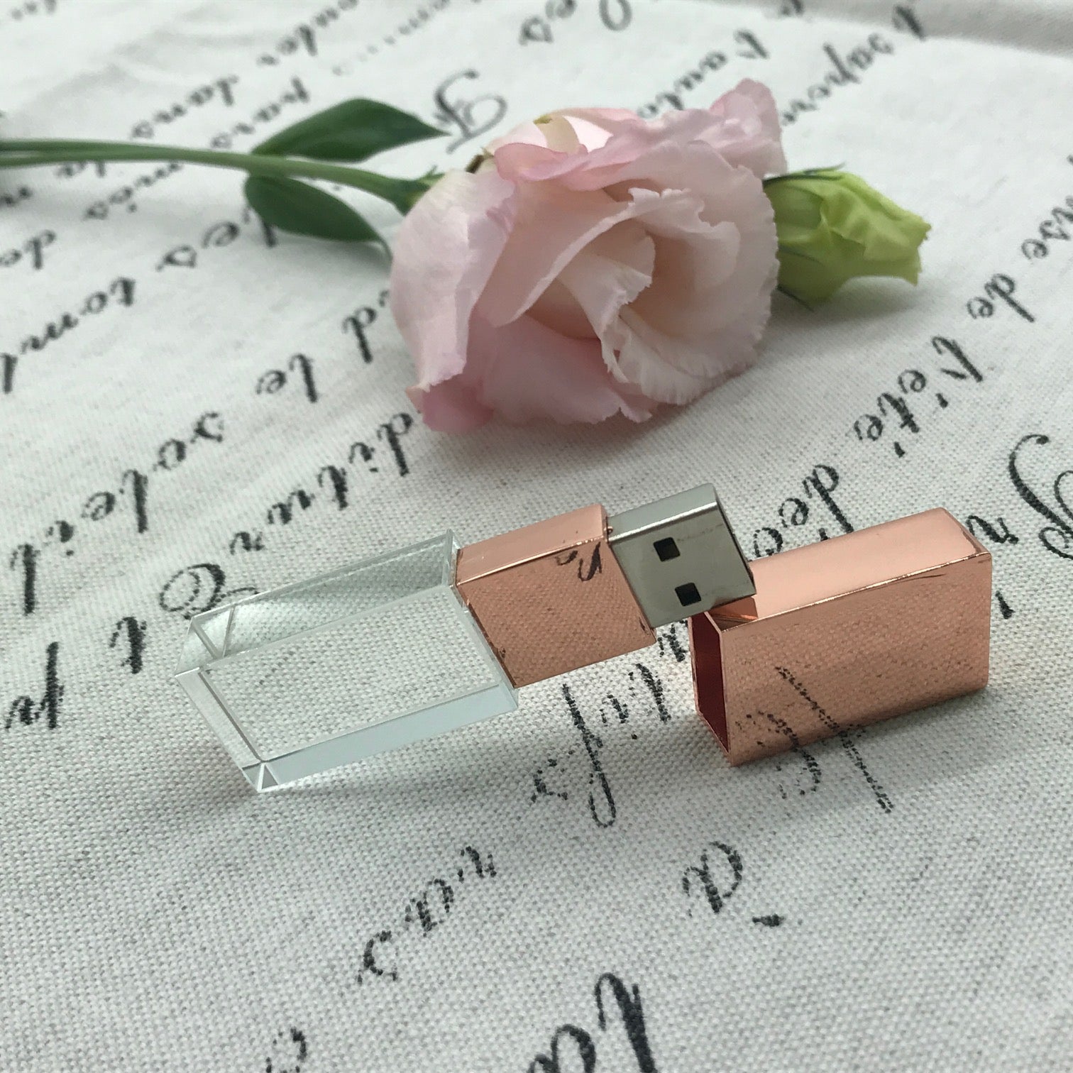 Rose Gold Crystal USB Flash Drive – Media Alliance CT