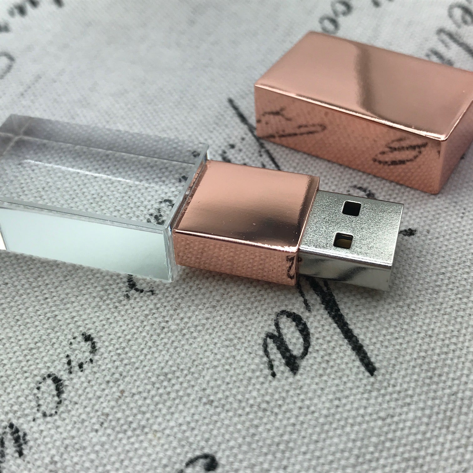 Rose Gold Crystal USB Flash Drive – Media Alliance CT